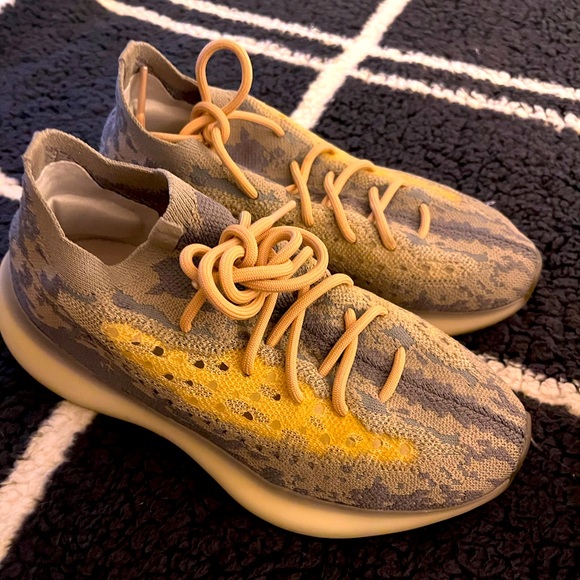 Yeezy | Shoes | Selling Yeezy Boost 38 Mist Worn Will Not Ship In ...